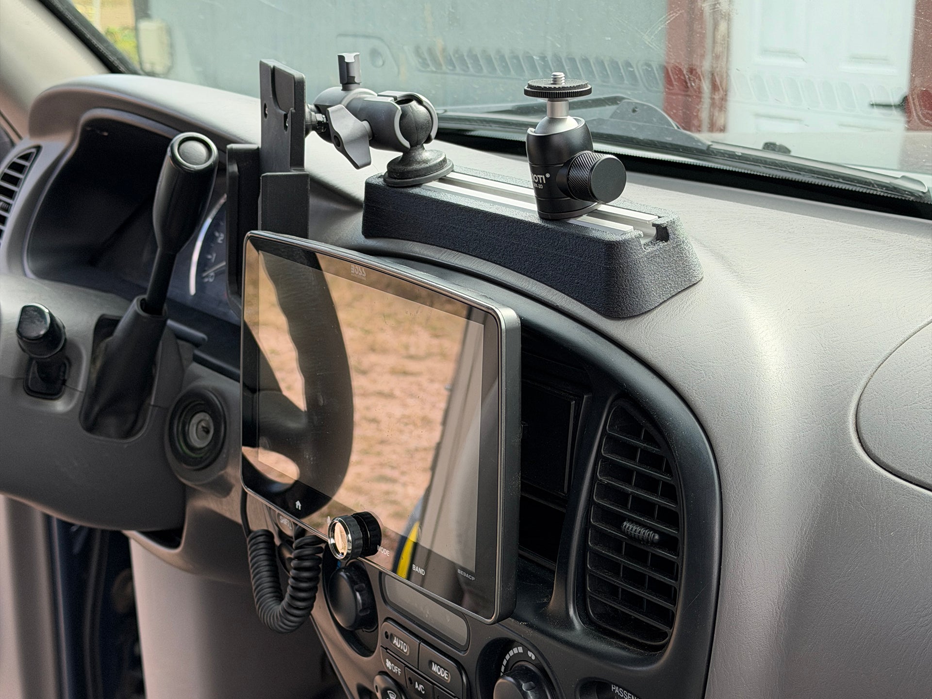 '01-'07 Sequoia / '00-'06 Tundra Dash Accessory Mount – Ember & Fang ...